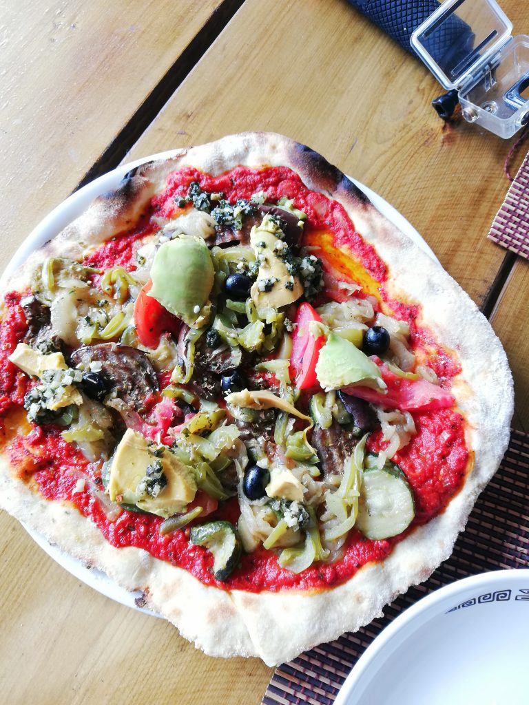 Vegan Pizza Moorea | Our Travel Tip